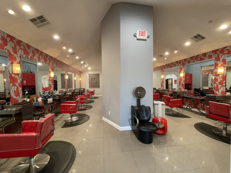 Salon Space for Rent in Los Angeles – Salon Renter
